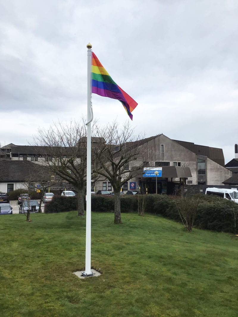 The ultimate guide to choosing the perfect flagpole for your property